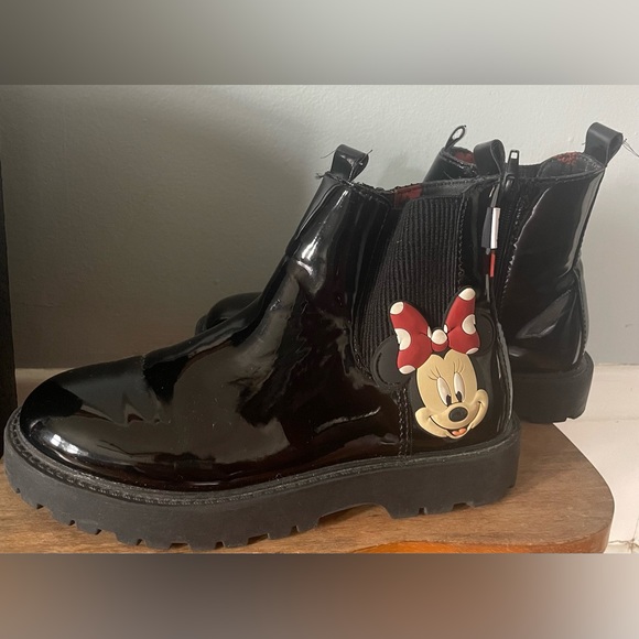 Zara | Shoes | Zara Disney Mickey And Minnie Mouse Ankle Chelsea Childs ...